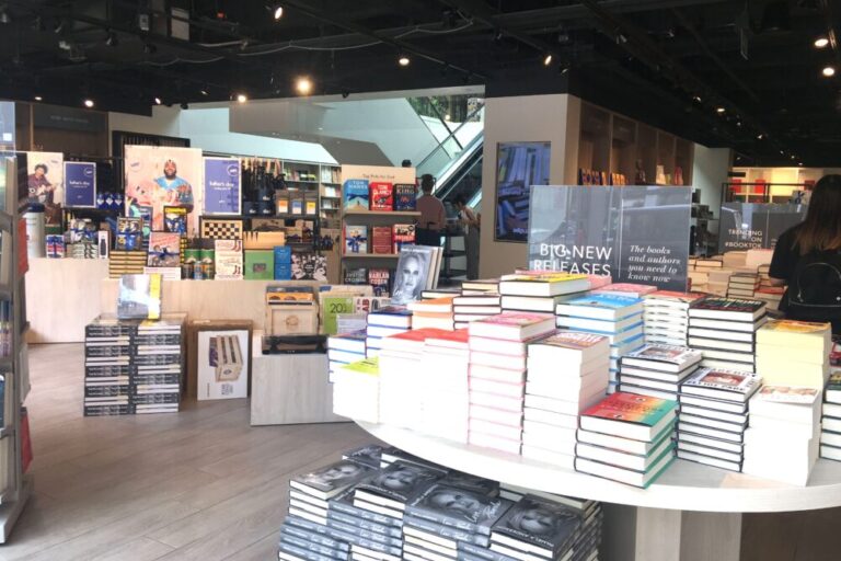 バンクーバーにある本屋「Indigo（インディゴ）」をご紹介 | カナダ留学コンパス